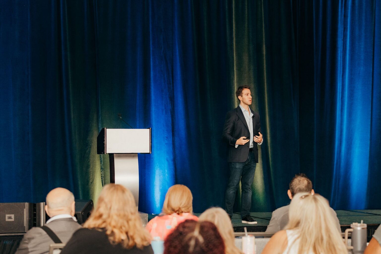 Top Keynote and Expert Workshop Speaker in Los Angeles — Adam Mendler