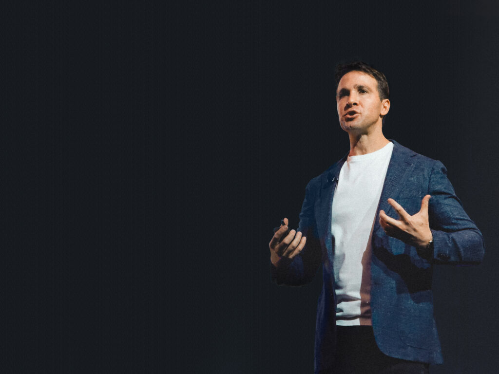 Top Keynote and Expert Workshop Speaker in Los Angeles — Adam Mendler